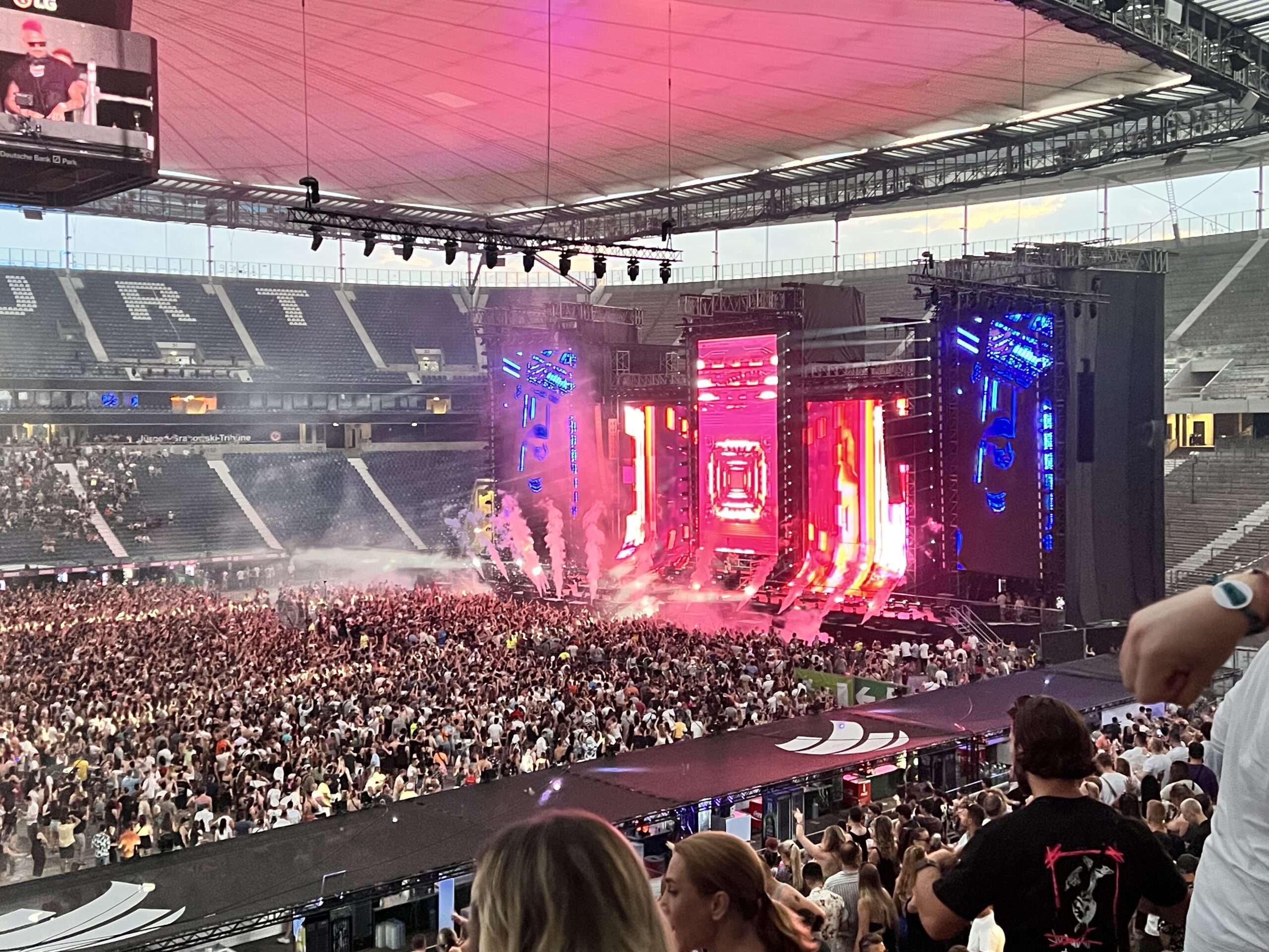 BigCityBeats WORLD CLUB DOME Atlantis Edition - 10 Jahre BigCityBeats ...