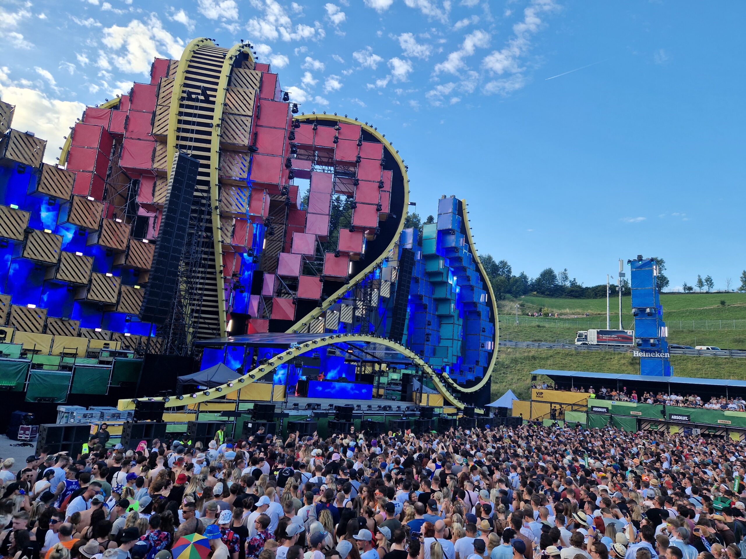 10 Jahre Electric Love - Was ein Wahnsinns-Jubiläum - REVIEW - RAVEPEDIA