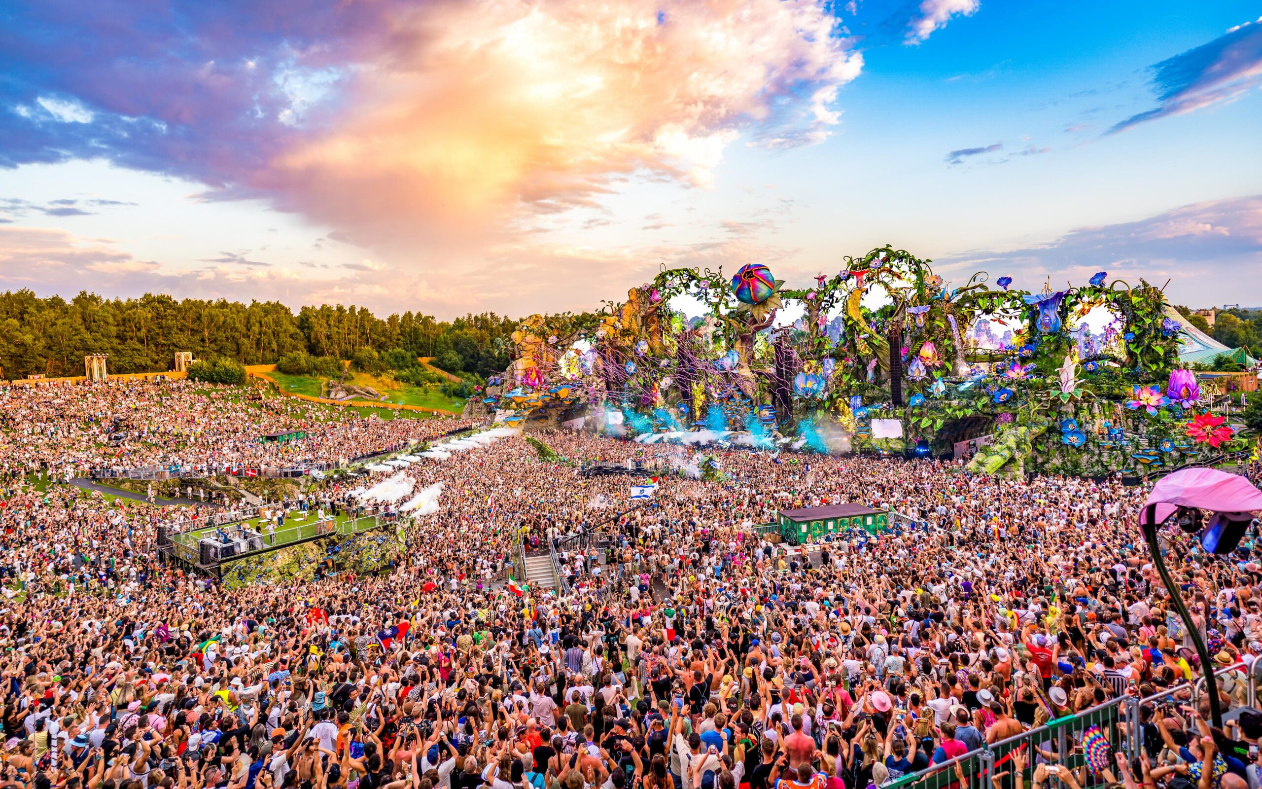 Entdecke alle Bühnen des Tomorrowland Belgien 2024 - RAVEPEDIA